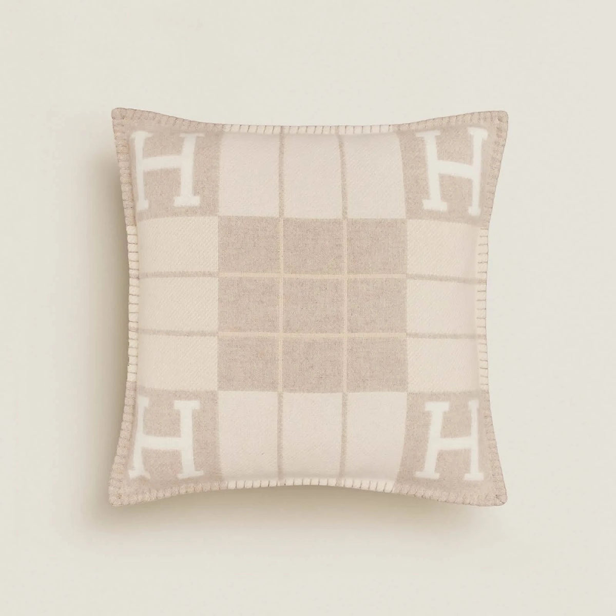 The Avalon Pillow – velouisse